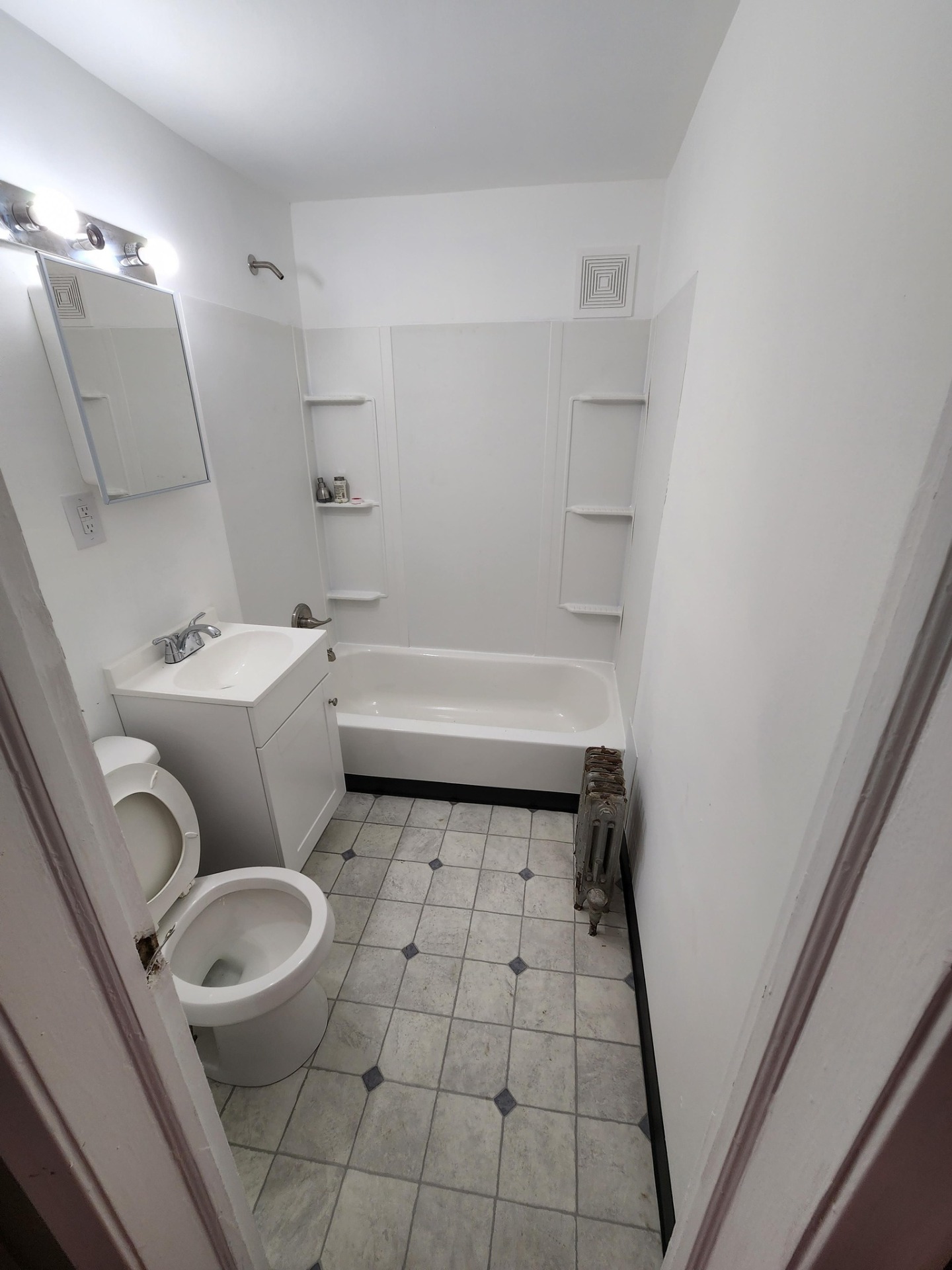 Apartments :: Bloomfield Gardens Apartments